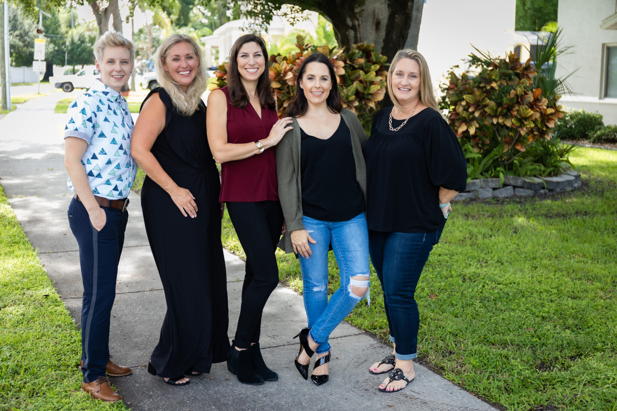 About Us – Robyn Crane